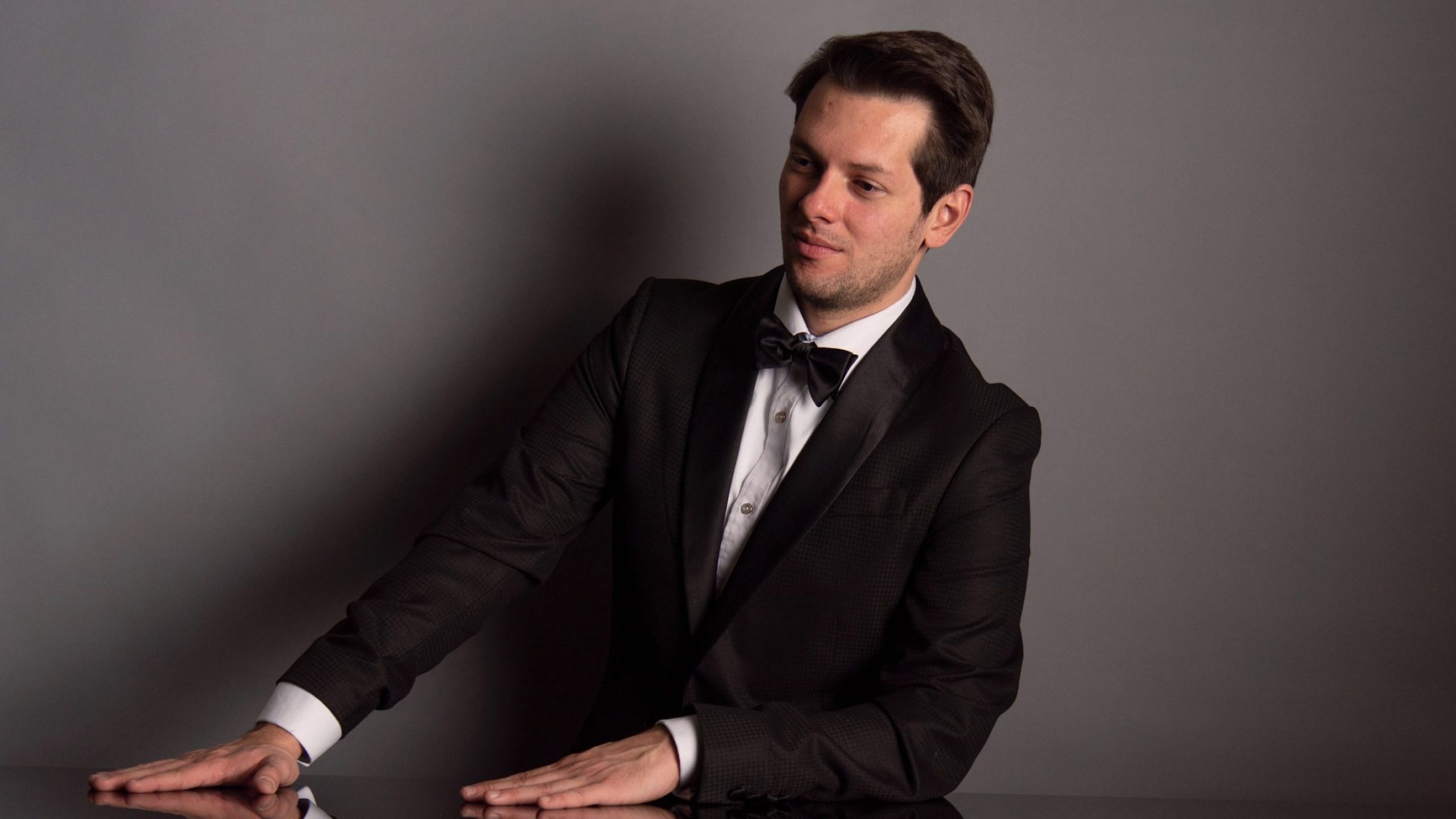 Daryl Rojas piano - darylrojas.com - Pianist